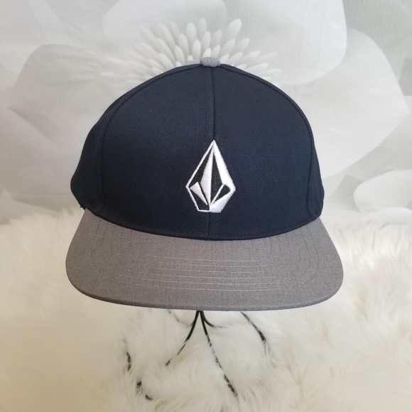 Volcom | Accessories | Volcom Snapback Adjustable Cap Hat Wfront Logo ...